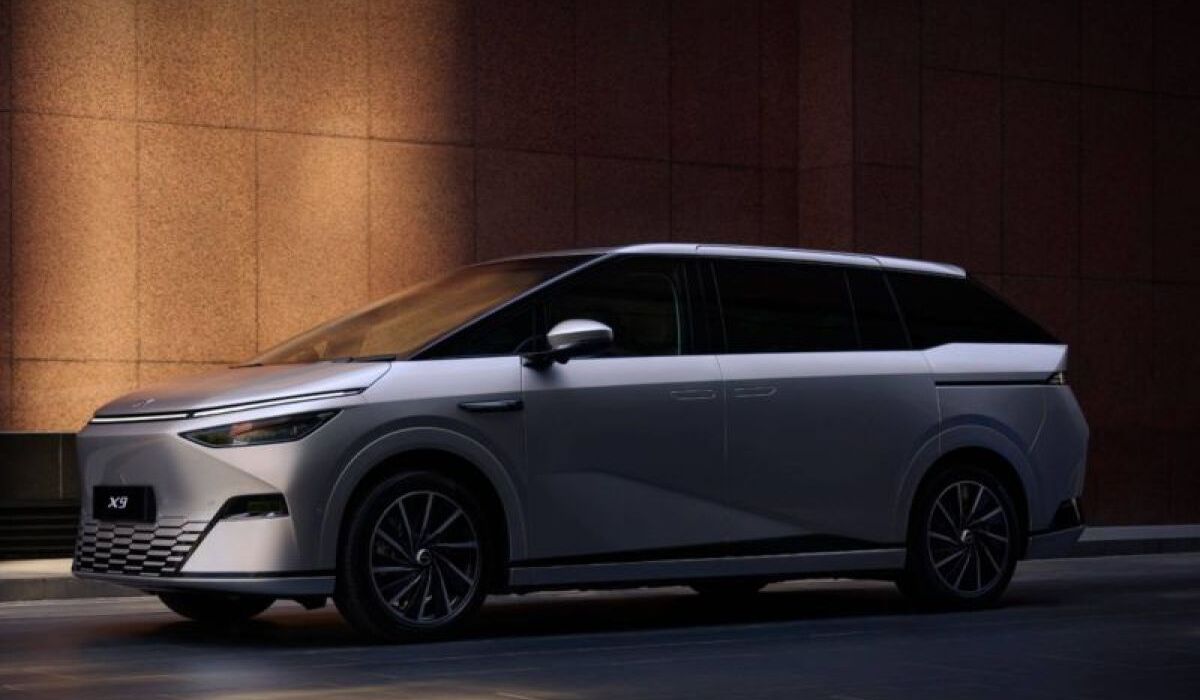 Mobil XPeng X9 Facelift Siap Hadir dengan Daya Tempuh 750 km Bonus Tiga ...